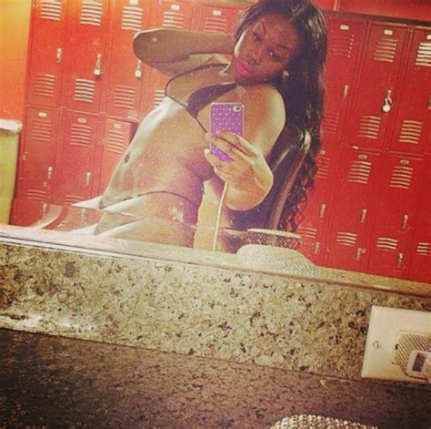 Random Shesfreaky