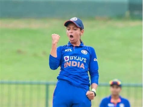 Icc Womens Odi Rankings Harmanpreet Kaur Chamari Athapaththu Rise