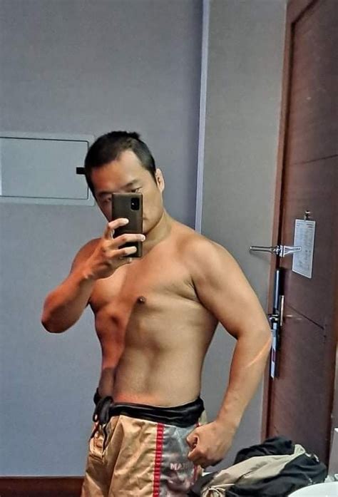 各位不要再靠北我的肚子了 我減就是了嘛嗚嗚嗚