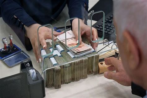 متقاضیان وام بخوانند تغییرات در پرداخت وام ازدواج و فرزندآوری