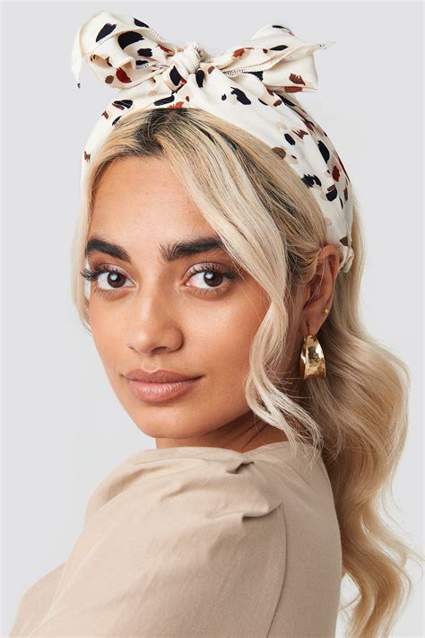 Dotted Big Bow Hairband Nude Na Kd