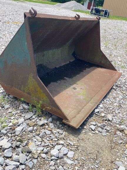 6 Material Bucket For Loader Langham Auctioneers
