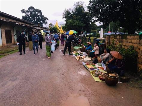 မိုင်းရယ်မြို့တွင် ကိုဗစ် ၁၉ ရောဂါ ကာကွယ်ရေးအတွက် ဈေးများအတွင်း နှာခေါင်းစည်းများ ဝေငှခြင်းနှင့