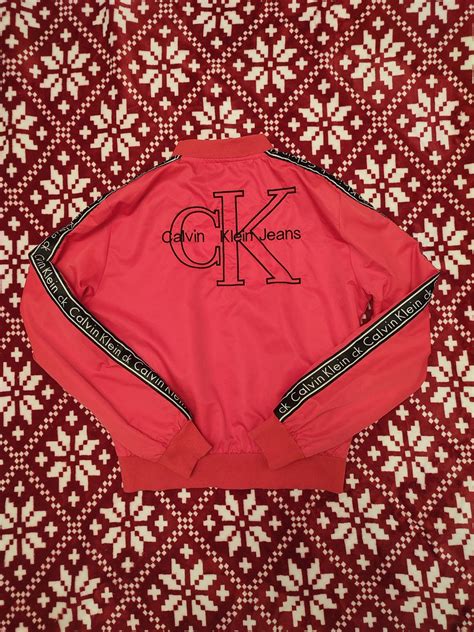 Вітровка жіноча Calvin Klein кельвін кляйн витровка оригінал: 900 грн ...