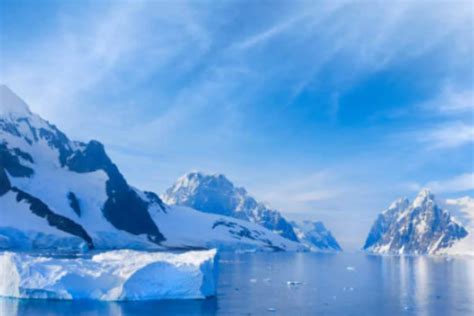 Stranded In Antarctica Scientists Send Sos Amid Alarming New Crisis