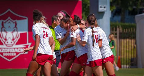 Field Named Sec Freshman Of The Week Arkansas Razorbacks
