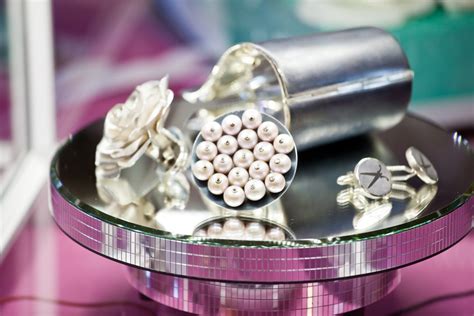 Aber Bitte Mit Sahne Https Arte Tv De Videos A Re Wohnen Nur Fuer Reiche