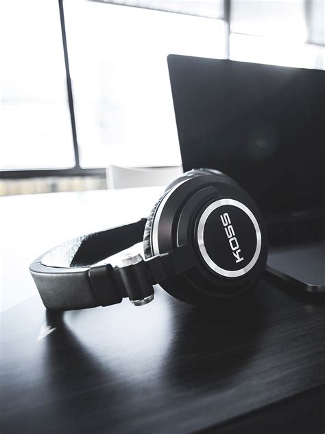 Wireless Headphones – Koss Stereophones
