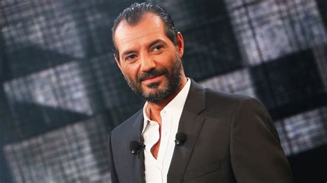 الفنان عادل كرم تمثيلي باللهجة المصرية كان تحديا كبيرا