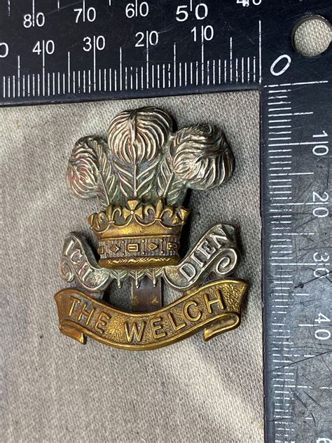 Original British Army Ww1 Ww2 Welsh Regiment Regiment Cap Badge For