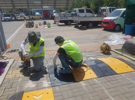 서울 경기 인천 수도권 주차선도색 주차라인도색 전기차 장애인 규격라인 페인트 도색작업 네이버 블로그