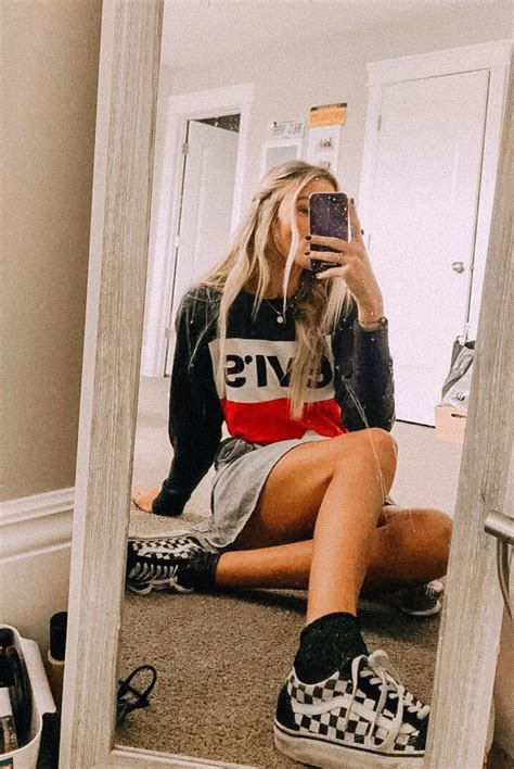 Poze Blog Instagram Poses Mirror