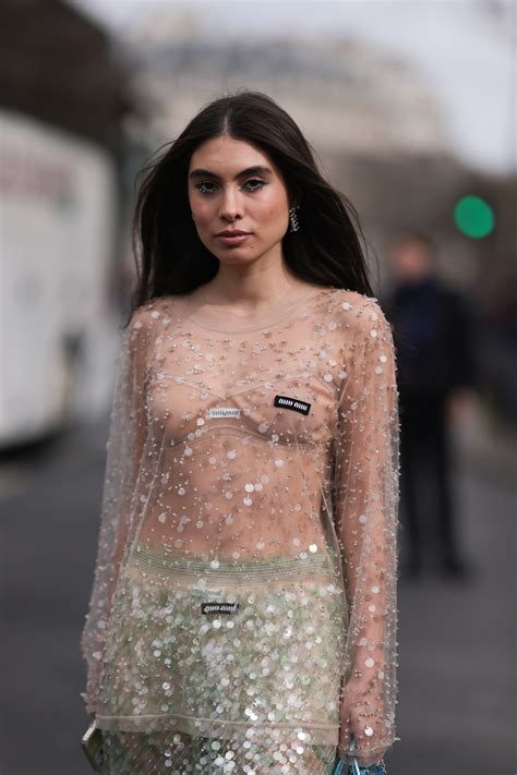 El vestido imprescindible del verano no es el que esperas Vogue España