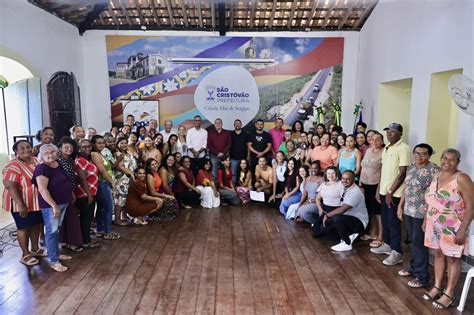 Prefeitura De São Cristóvão Realiza Entrega De Certificados De Cursos