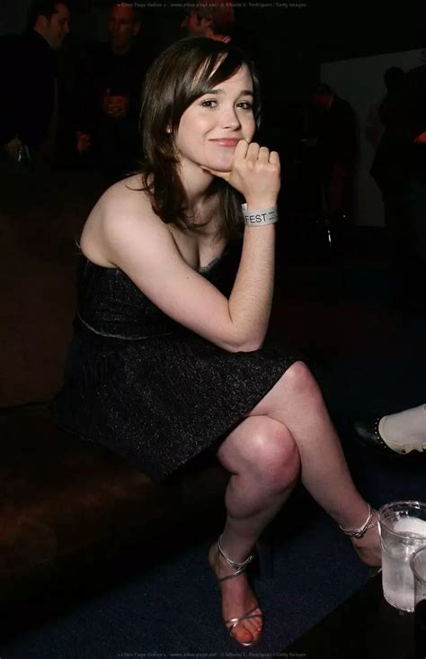 30 Hot Ellen Page Photos 12thBlog