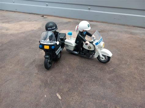Playmobil Police Motor Bikes Older Versions Used Clearance