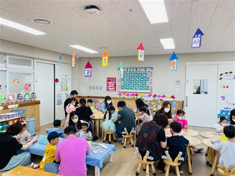 새벗유치원 놀이교육 이해를 돕기 위한 학부모 참여수업 한청타임즈