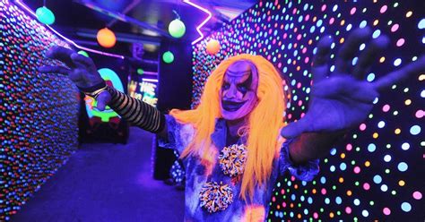 Photos Step Inside The New Hells Dungeon Haunted House