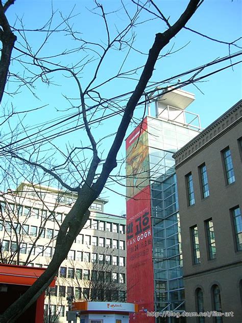 장밋빛 인생 그림 속 아이들을 만나다