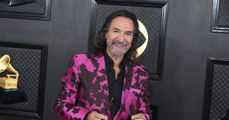 Los mejores memes de Marco Antonio Solís para iniciar el fin de semana