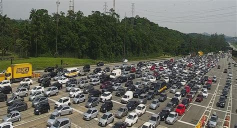 Sistema Anchieta Imigrantes registra trânsito de 20 km neste domingo