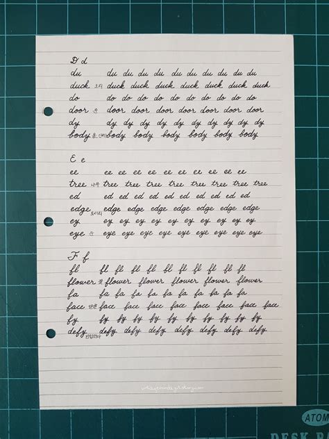 [영문 필기체] 영어 필기체 알파벳 단어 연습 A To Z 확대본 Sheet Music