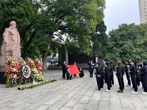 缅怀英烈，砥砺初心——清明扫墓纪念施洋烈士牺牲100周年 极目新闻