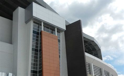 Ig Field In Winnipeg And Kalzip Cladding