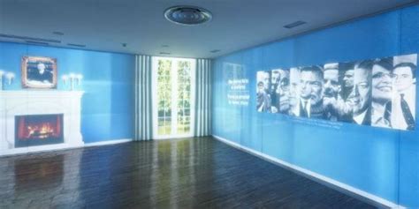 Newsmuseum Ou The Media Age Experience Para Viver A Partir De 25 De