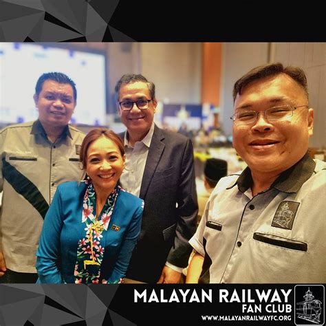 Malayan Railway Fan Club Same But Not Same Two 25 Class Locomotives Crossing Each Other 📸