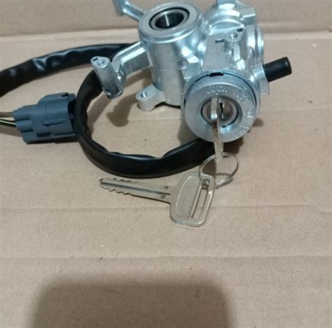 Kunci Kontak Assy Komplit Toyota Dyna Saurus HT Hino Dutro V Lazada Indonesia