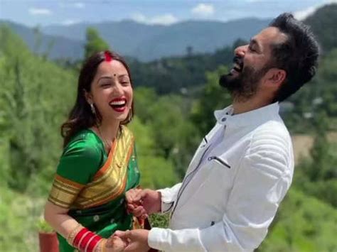 When Yami Gautam Expose Bollywood Industry इच्छा के खिलाफ जाकर किया