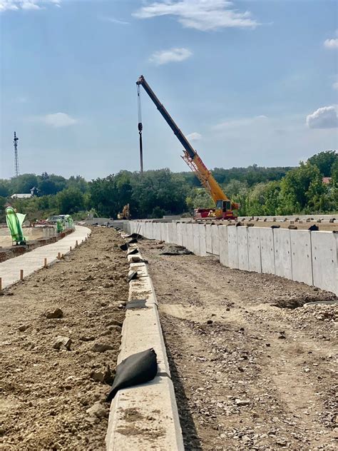 FOTO Cum arată șantierul de la Grădiștea și când începe electrificarea