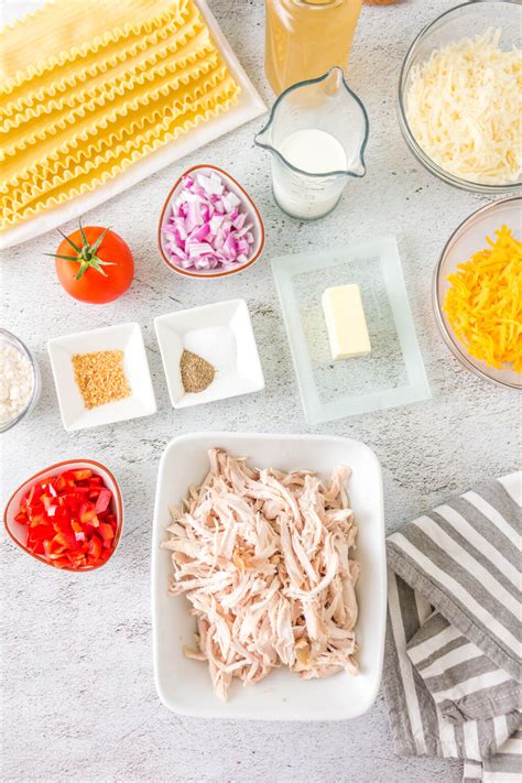Cheesy Chicken Lasagna Roll Ups