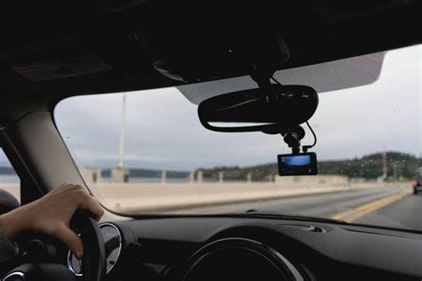 How To Fix Dash Cam Suction Cup In 5 Simple Steps