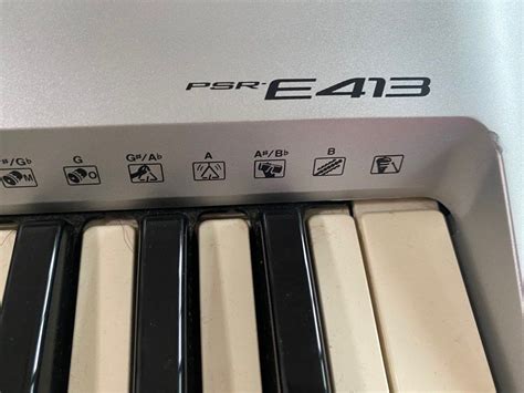 Yamaha keyboard PSR E413, Hobbies & Toys, Music & Media, Musical ...