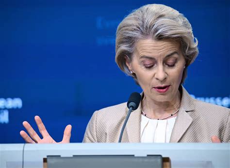 У Урсулы фон дер Ляйен выявили тяжелую пневмонию Коммерсантъ