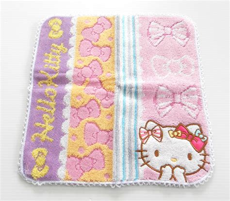 【未使用】ハローキティ プチタオル ハンカチ タオル キティちゃん サンリオ ハンドタオル ミニタオル 刺繍 ワッペン アップリケ ストライプ