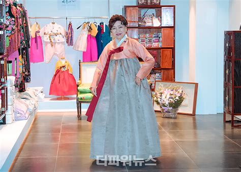 김용림 우아한 자태