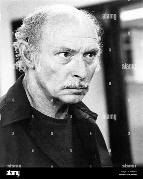 Escape From New York Lee Van Cleef 1981 ©avco Embassy Pictures Courtesy Everett Collection