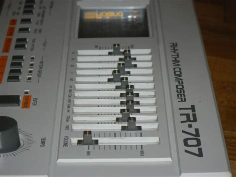Infrequent Sound [sex Tex] Technology Roland Tr 707 Rhythm Composer