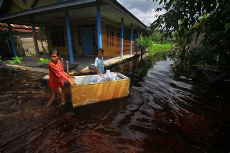Gangguan Sirkulasi Atmosfer Sebabkan Curah Hujan Tinggi Kaltengpos