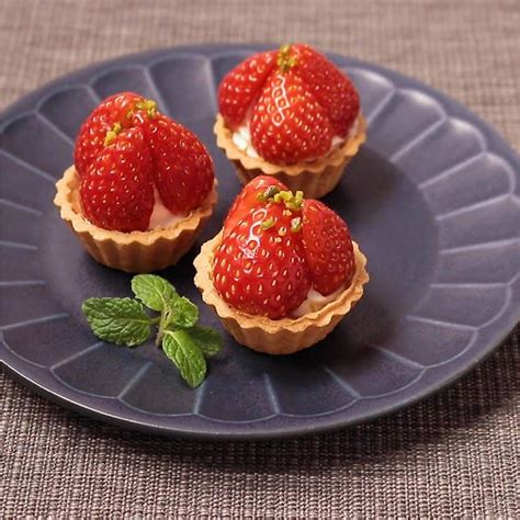 市販のタルトで 簡単プチいちごタルト 作り方・レシピ クラシル レシピ いちご タルト レシピ タルト 作り方 いちご レシピ