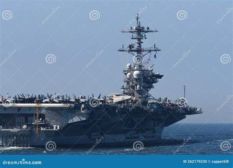 United States Navy Uss Carl Vinson Cvn 70 Nimitz Class Aircraft