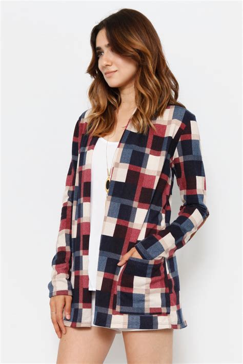 Navy Burgundy And Mocha Plaid Cardigan With Elbow Patch éloges