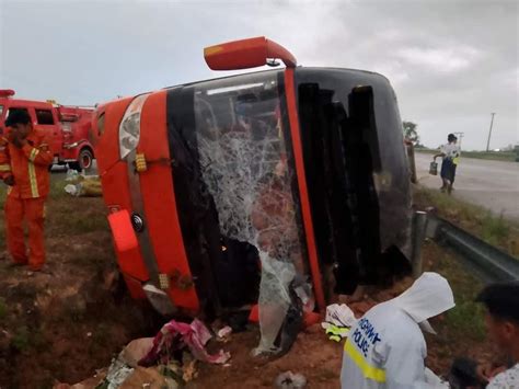 ယခုနှစ် ၁၀လအတွင်း ယာဉ်တိုက်မှုကြာင့် သေဆုံးသူ နှစ်ထောင်နီးပါးရှိ၊ အမြန်လမ်းတွင်ယာဉ်တိုက်မှုမြင့