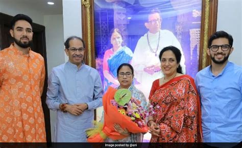 Mamata Banerjee Meets Uddhav Thackeray In Mumbai Says Nda May Not Last