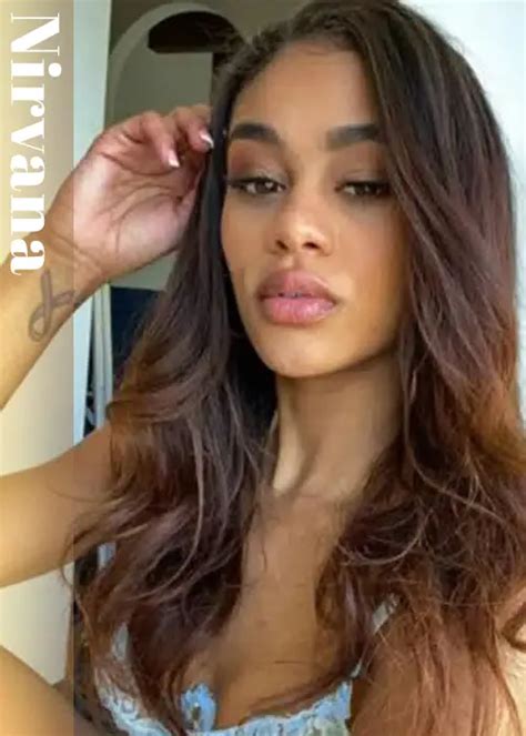 Las Vegas Call Girls To Your Room Call 702 472 7295