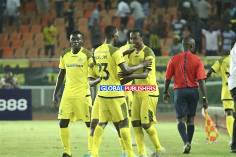 Fei Toto Ajikabidhi Azam FC Global Publishers