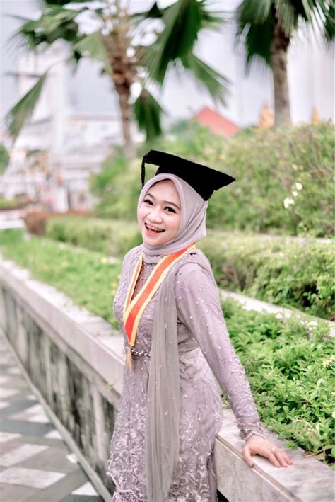 Wisuda Pose Model Pose Wanita Referensi Pose Wanita